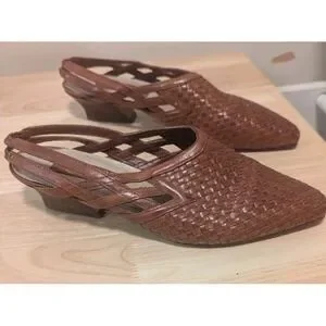 Borelli | Shoes | Euc Borelli Women 8m Braided Leather Pointed Toe ...